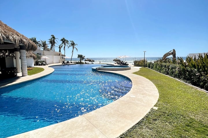 Club Playa, Albercas, Casa Club, Canchas, Gimnasio - Acapulco