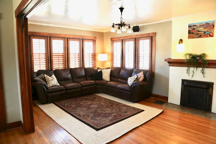 Historic Sugar House Bungalow With Hot Tub - Salt Lake City, UT