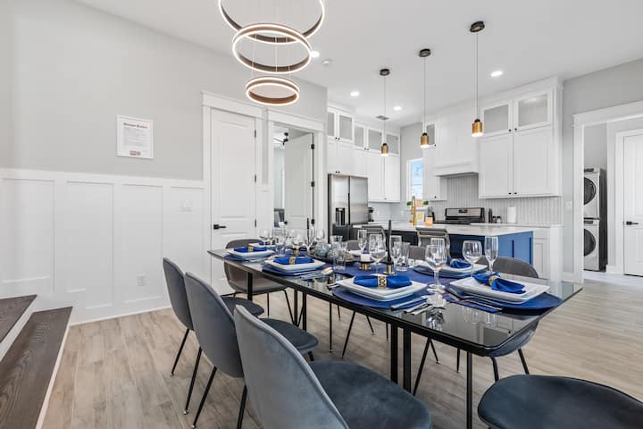 Chic Cosmo House 5 Minutes To Downtown Dallas - Lancaster, TX