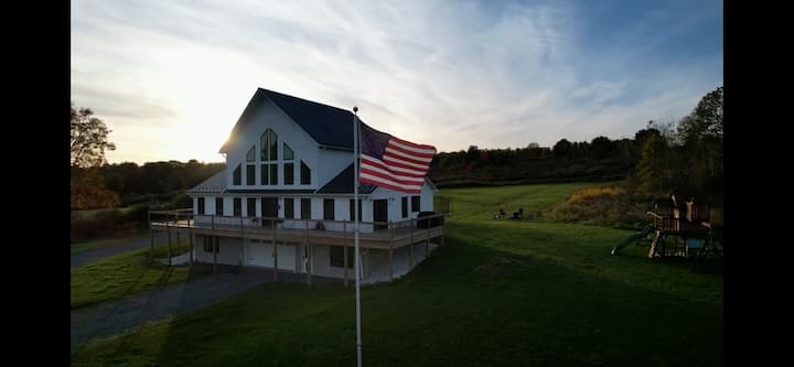Luna's Loft - Modern Country Home With Hot Tub - Mark Twain State Park, Horseheads