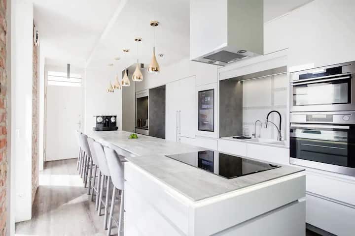 Karinflats Deluxe - "The Cream" Penthouse Apt. - Budapest