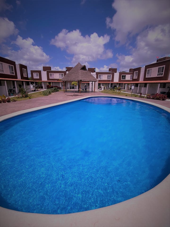 Cancún: Hermosa Casa, Con Alberca - Cancún