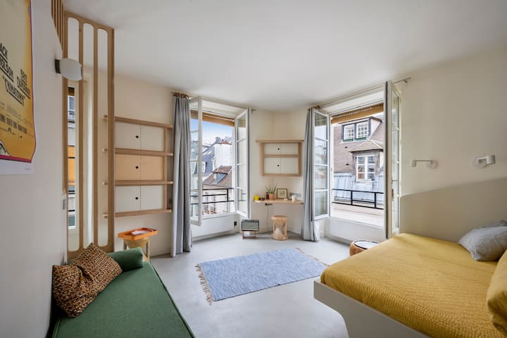 Elegant Apartment In Le Marais – Quiet & Refined - Paris