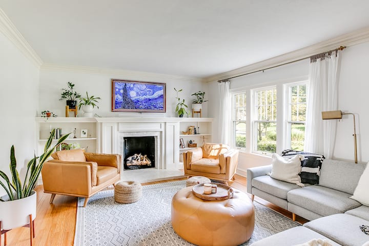 Entire South Bend Home, Walk To Notre Dame - South Bend, IN