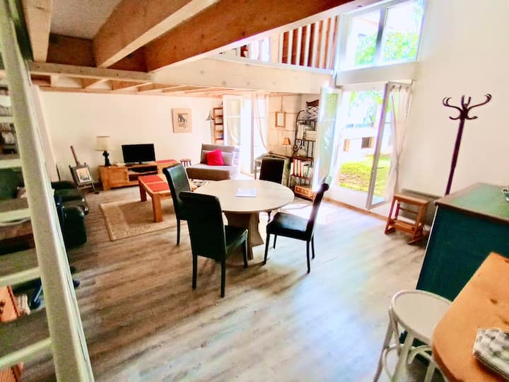 Grand Studio Avec Mezzanine - Bourges
