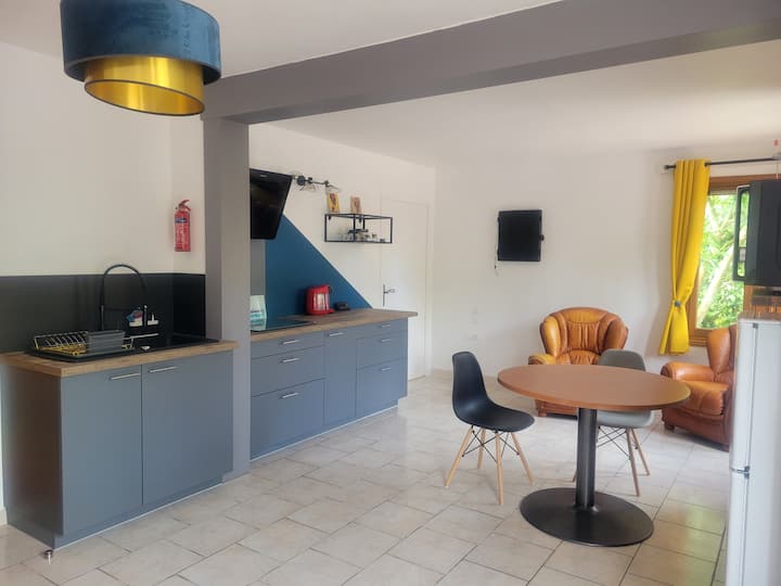 Gîte Entre Plages Du Débarquement Et Marais. - Grandcamp-Maisy