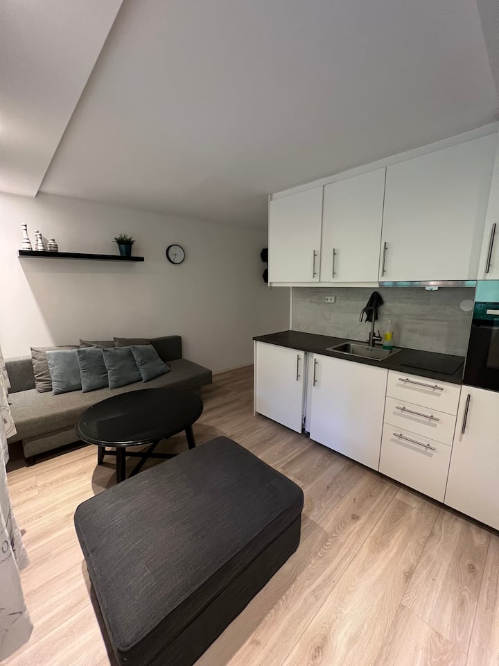 Hybelleilighet I Kristiansand - Nær Dyreparken - Kristiansand