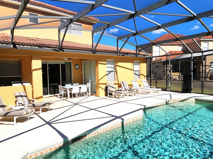 Fabulous Large Villa With South Facing Pool Area - Davenport, FL