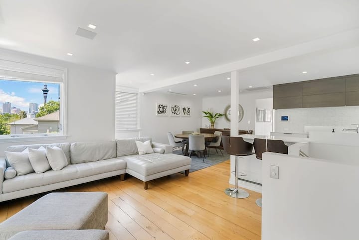 The Villa On Anglesea. - Auckland