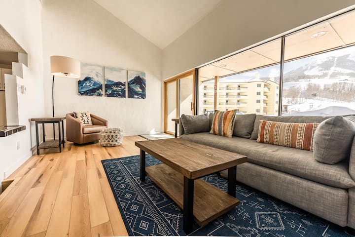 The East River Rendezvous; Hot Tub, Walk To Lifts - Crested Butte, CO