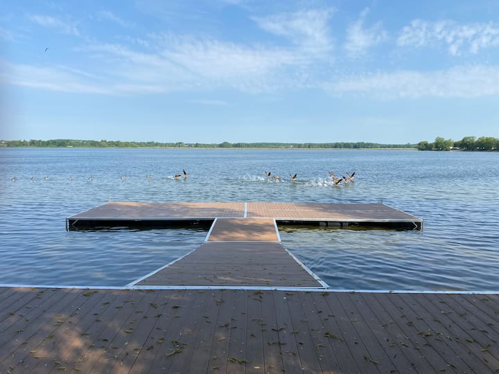 The Chalet On East Lake - Prince Edward County