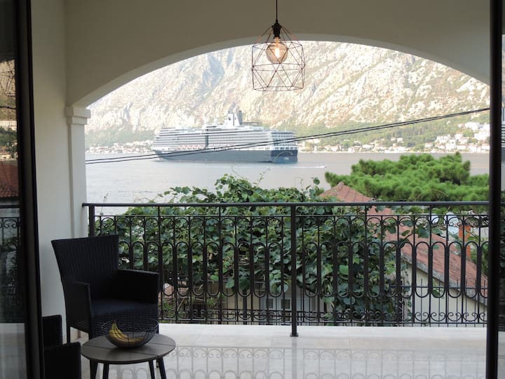 Kotor Bay Apartments Amazing View And Terrace D - Kotor