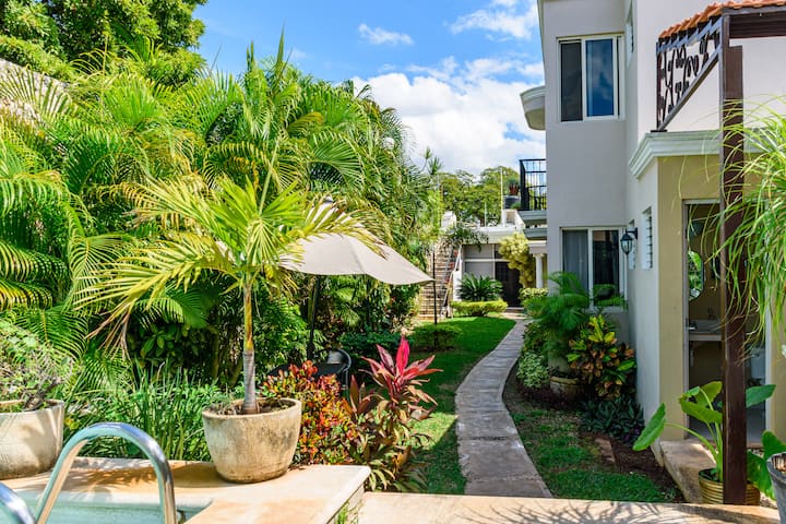 Casa Colonial Con Alberca A 1 Minuto Del Centro - Mérida