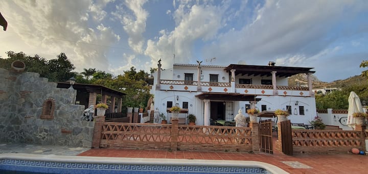 Agradable Villa Con Piscina Y Barbacoa - Frigiliana