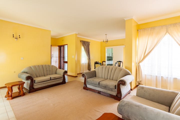 Mutidzwi Home, Beautiful Newly Renovated Home. - Harare