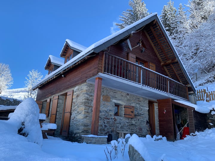 Chalet Très Cosy Vue Sommets Pyrénées Poële Sur Gr - Les