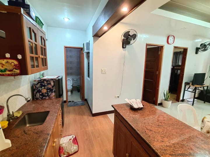 Elyn's Guesthouse-25pax W/wifi, Netflix, Parki - Davao City