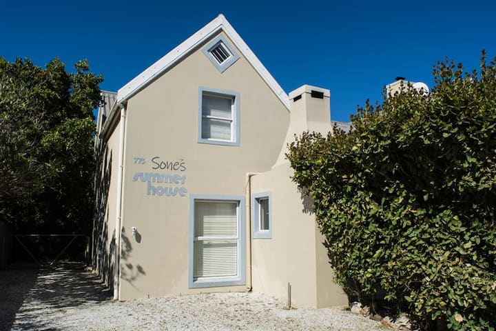 Sones Summer House - Pringle Bay