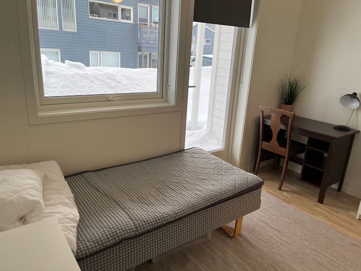 Hybel (16 M2) I Hus 50 Meter Fra Naturen - Tromsø