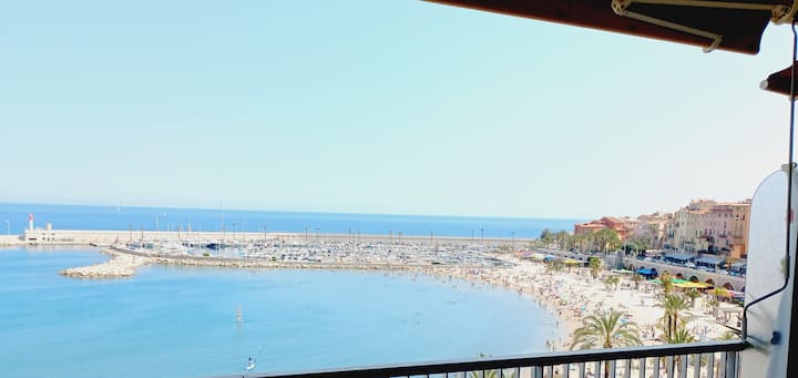 Menton : Vue Féérique - Vieille Ville, Port, Plage - Menton