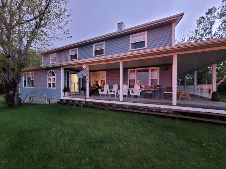 "Wee Beastie House" spectacular 14 guest retreat - Vacation homes for ...