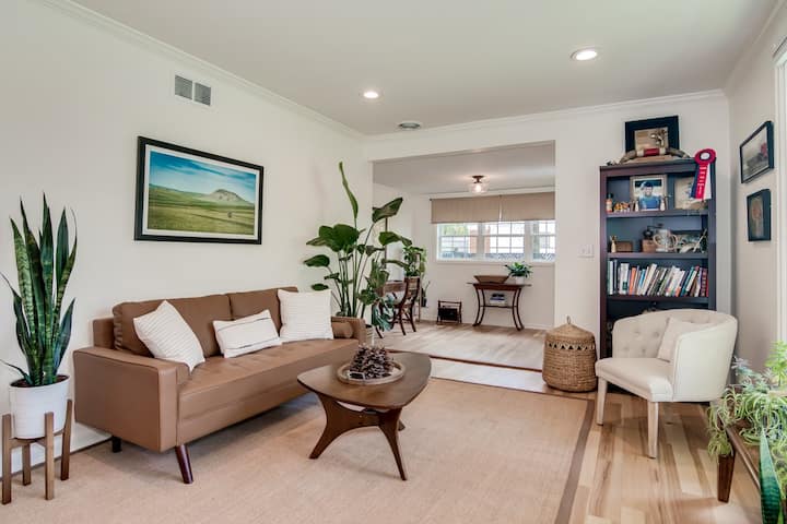 Modern Midtown Gem Across From Park & Courts - Aiken, SC