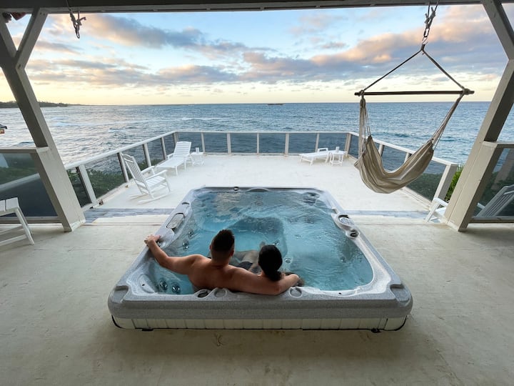 Mid-century Villa On The Ocean (30+ Days Only) - Laie, HI