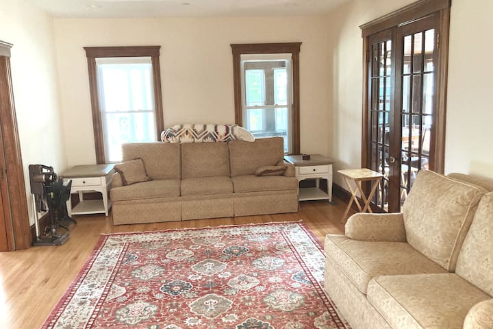 1 - Lillian Suite - Ocean View (120 Sq Ft) - Massachusetts