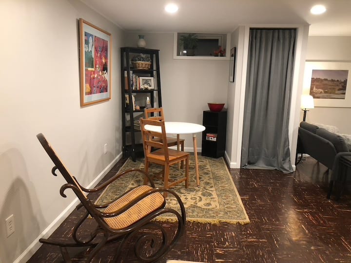 Spacious Room In Quiet House - Bucks County, PA