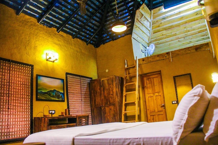 Prakriti Aalay - Mountain & River View Family Room - Kangra