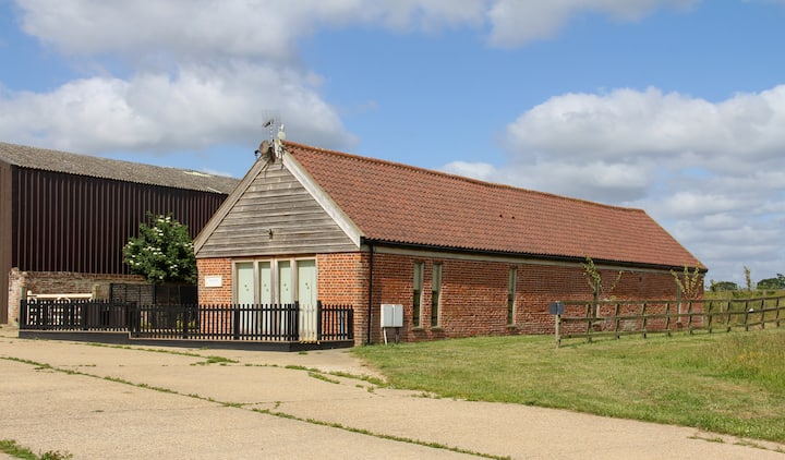 High Barn, Perfect For All The Family 8-10 Guests - Norfolk