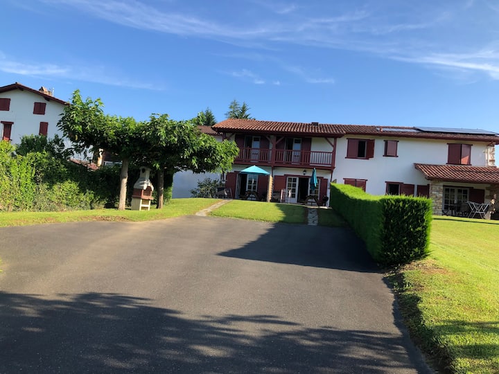 Gîte 2 éToiles Vue Magnifique Mer Et Montagne - Sare