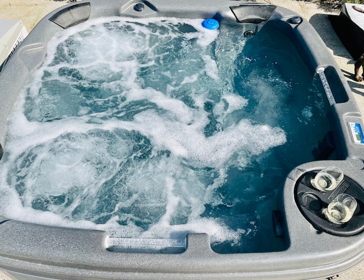 Townhouse With A Hot Tub Very Close To South Beach - Tenby