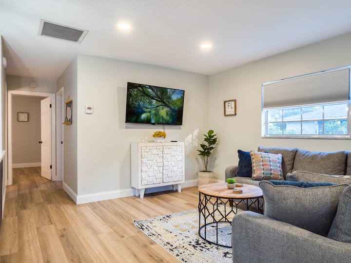 Sodo Love 1: Newly Renovated, Pet Friendly Home! - Winter Park, FL