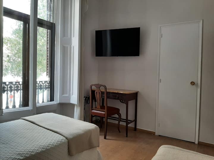 Hab Twin Baño Privado En Casa Consell Bailen - Barcelona