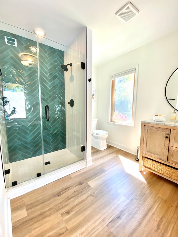 3 Min To Downtown  | Lux Hotel Style Stay - Charleston, SC
