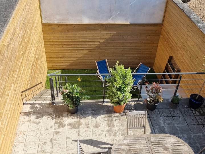 Maison Entière Et Extérieur Pour Famille Ou Groupe - Roubaix