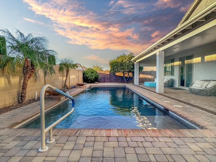 3 Palms Oasis! Comfy 3br + Den W/ Private Pool! - 瑟普賴斯