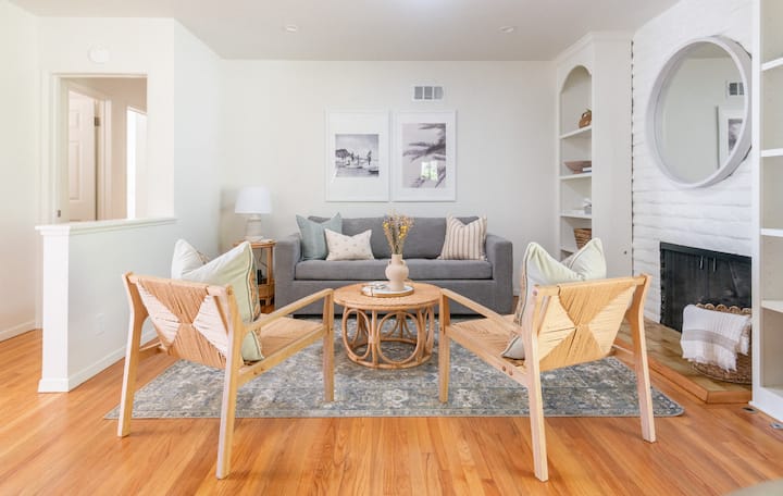 Casa Cerca Del Mar: Stunning Mesa Beach Living - 샌타바버라
