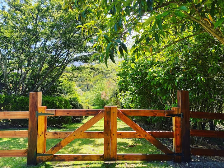 Acerage Estate, Large Groups, River Access + Pets - Currawong Rd