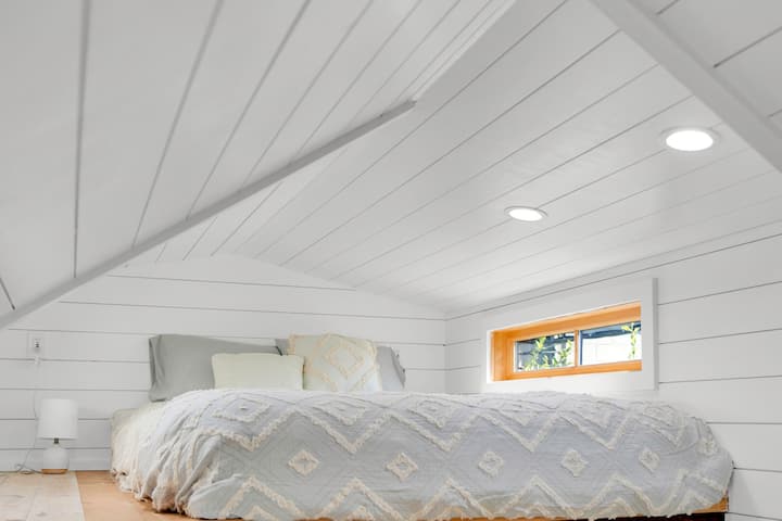 Delightful New Tiny Home 5 Minutes From Downtown - Charleston, SC