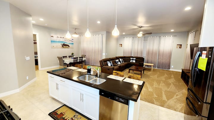 New! Luxury Modern Retreat House In Flagstaff - Flagstaff, AZ