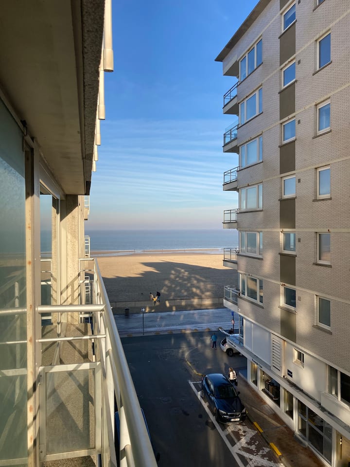 Knokke Heist: 
Superbe Appartement 2 Chambres - Knokke-Heist