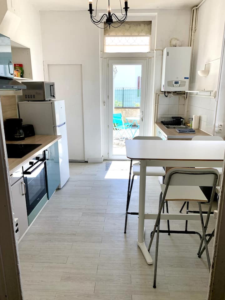 Maison à 800m Du Centre Ville, Parking Gratuit ! - Angoulême