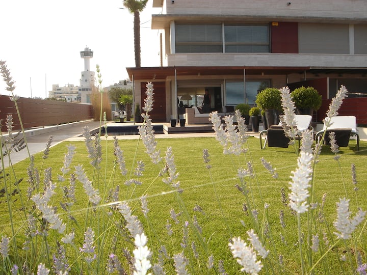 Casa En Primera Linea De Mar Piscina Amarre Pri - Sant Pere Pescador