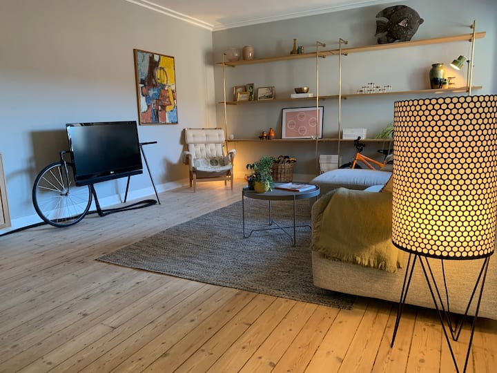 Welcome To This Cosy Interior-designed Apartment - Copenhagen