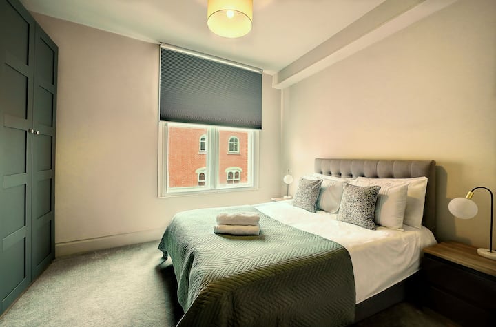 Apt 3, 10 Kingsway In A Stylish Georgian Building - Altrincham