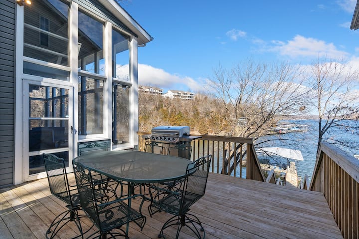 Private House On Quiet Cove, Great Family Spot! - Lake Ozark, MO