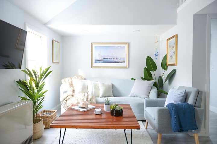 Fully Renovated "Saltbox" Home In Boothbay - Boothbay, ME