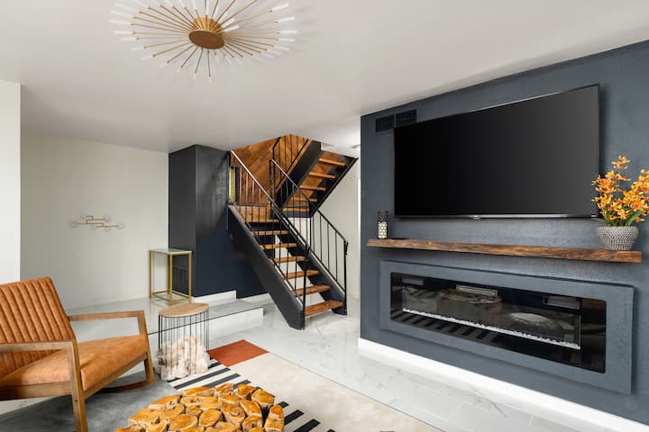 Streets Of Bakersfield

3 Bed, 2.5 Bath Condo - Bakersfield, CA